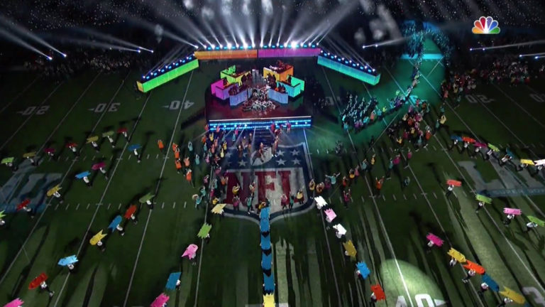 Super Bowl halftime show production design starts small, goes big ...