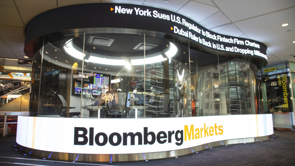 Bloomberg opens multiplatform, windowed studio - NewscastStudio