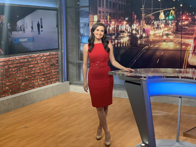 News 12 Brooklyn debuts flexible new set - NewscastStudio
