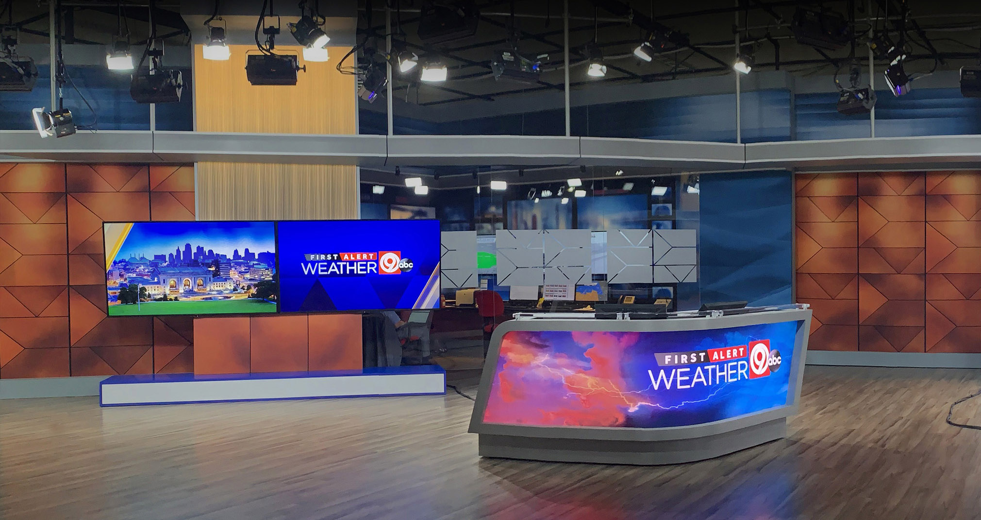 Kansas City's KMBC 9 News debuts new set packed with technology ...