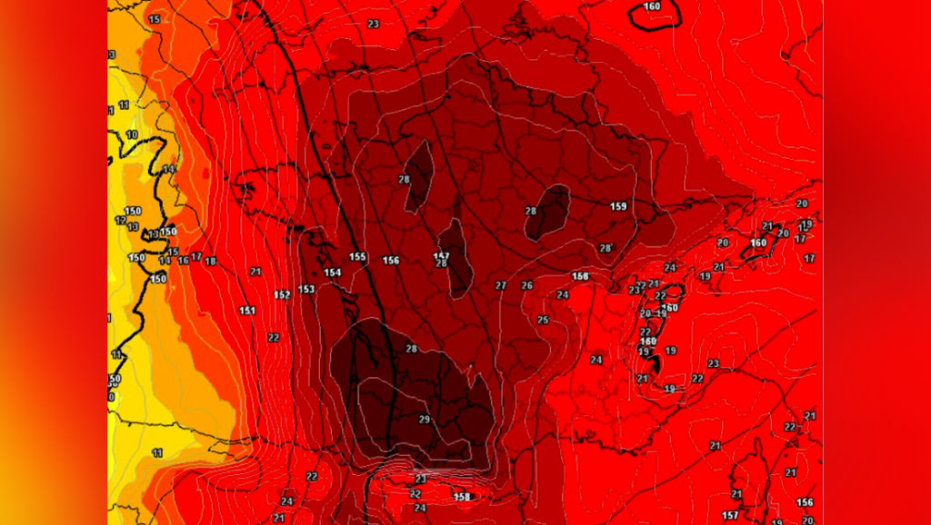 French weather map appears to show screaming face - NewscastStudio