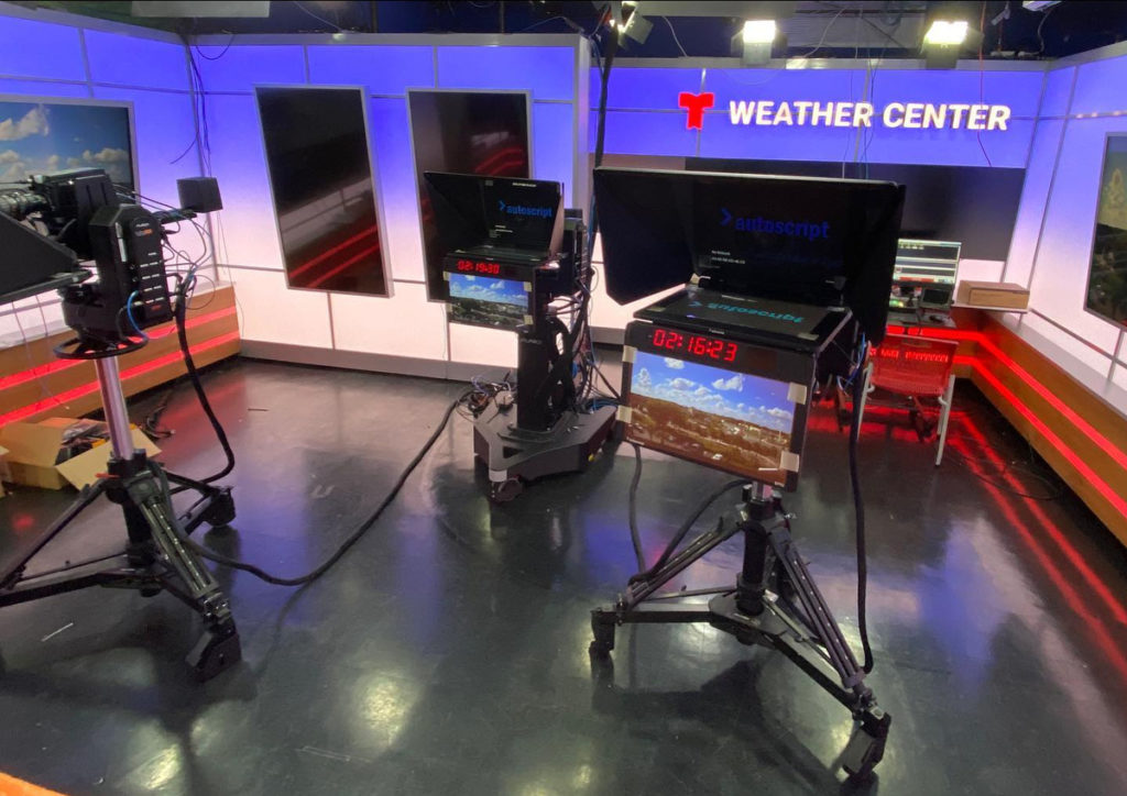 Orlando Telemundo station debuts new set - NewscastStudio