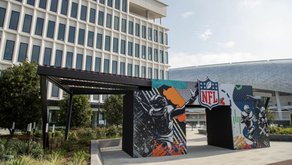 NFL opens Los Angeles HQ, complete with 5 stages, 6 control rooms ...