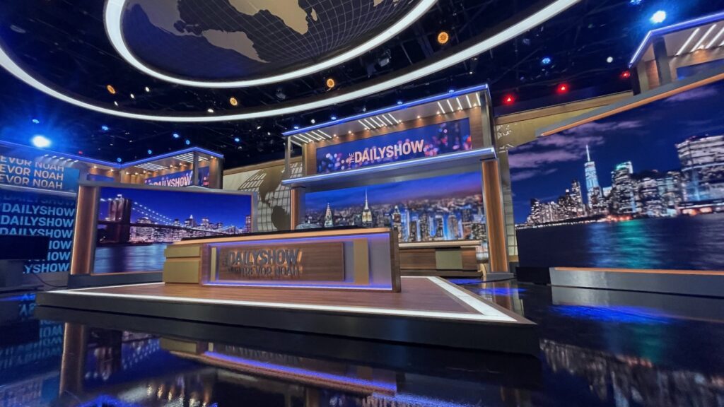 'The Daily Show' returns to full studio with an updated look ...