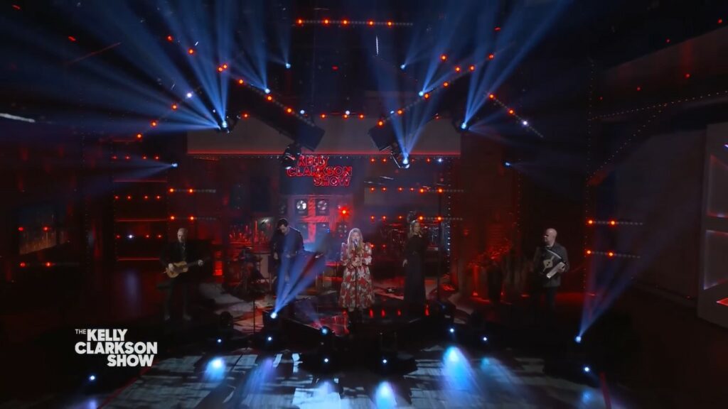 Case Study: 'The Kelly Clarkson Show' shines thanks to DCLighting and Elation lighting gear ...