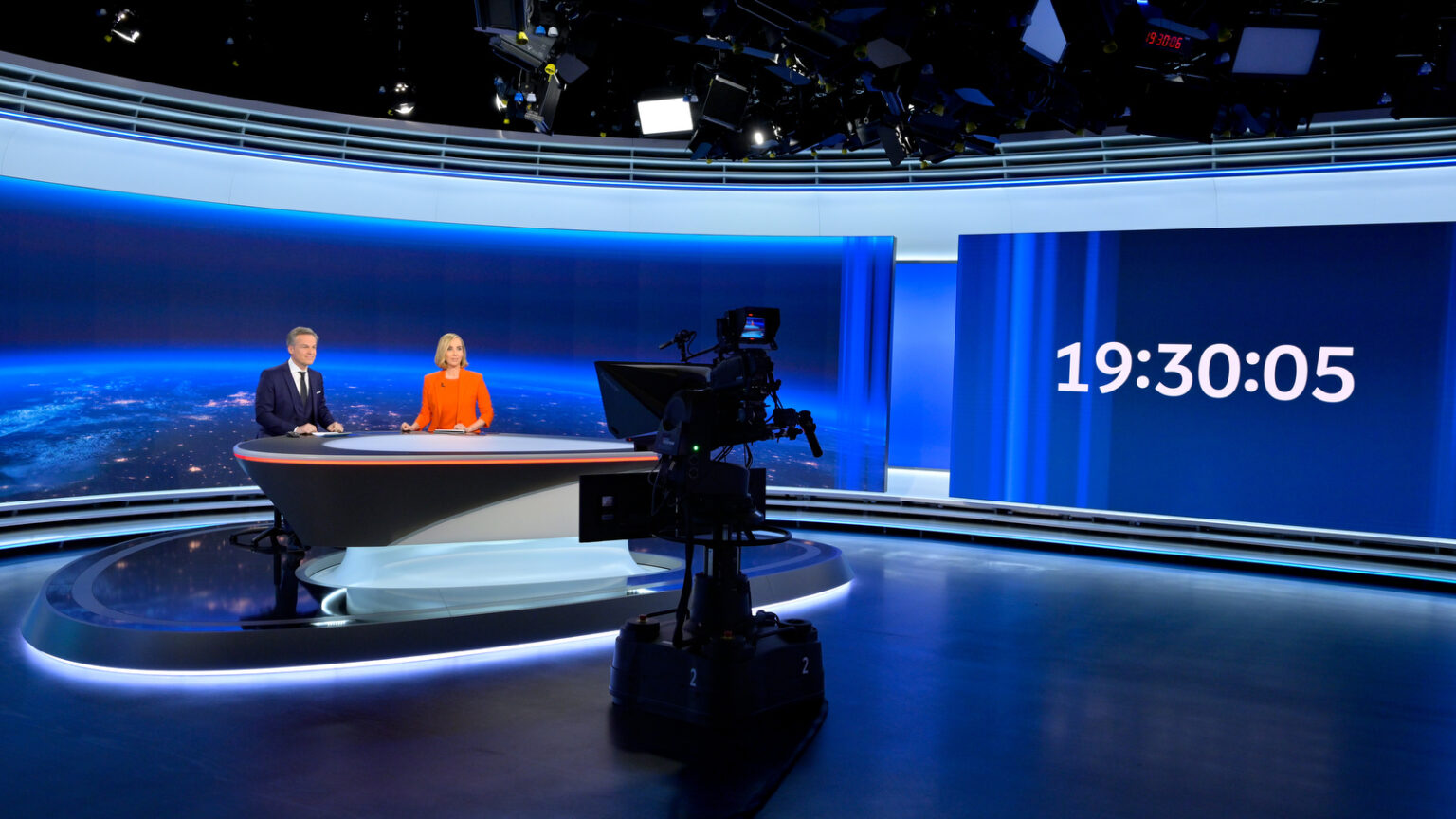 Explore Thousands of Broadcast Set Photos & Studio Technology