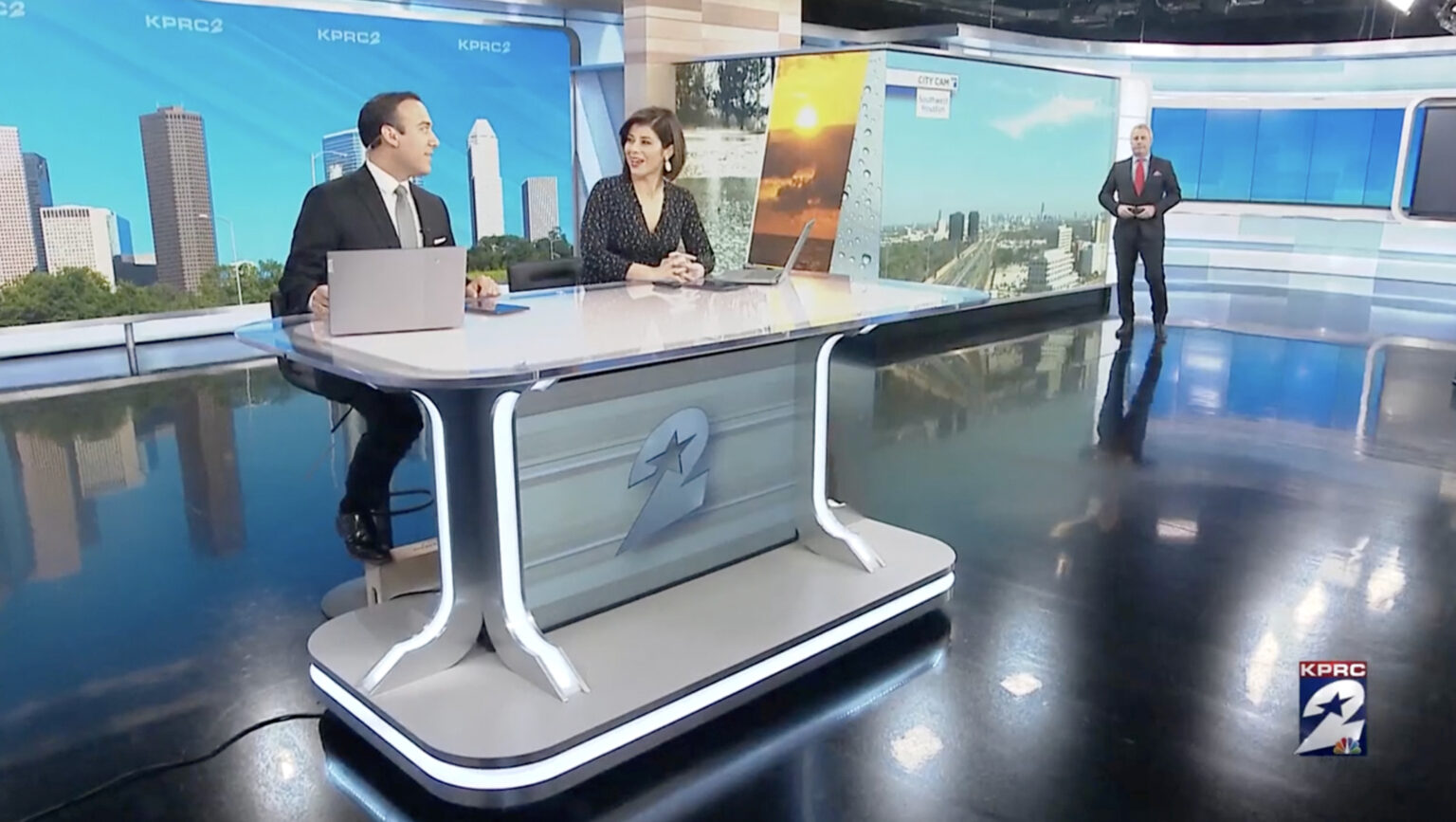 Explore Thousands of Broadcast Set Photos & Studio Technology