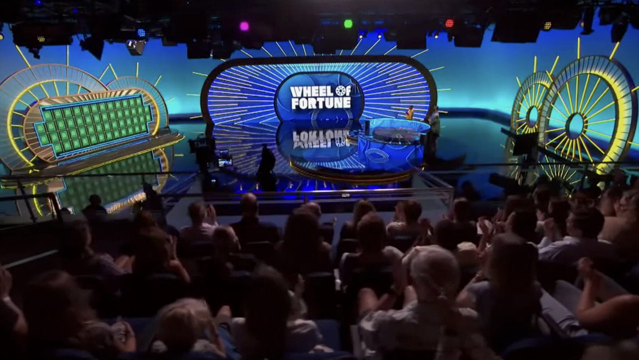 NBC confirms it's switching to a redrawn peacock logo, updated type ...