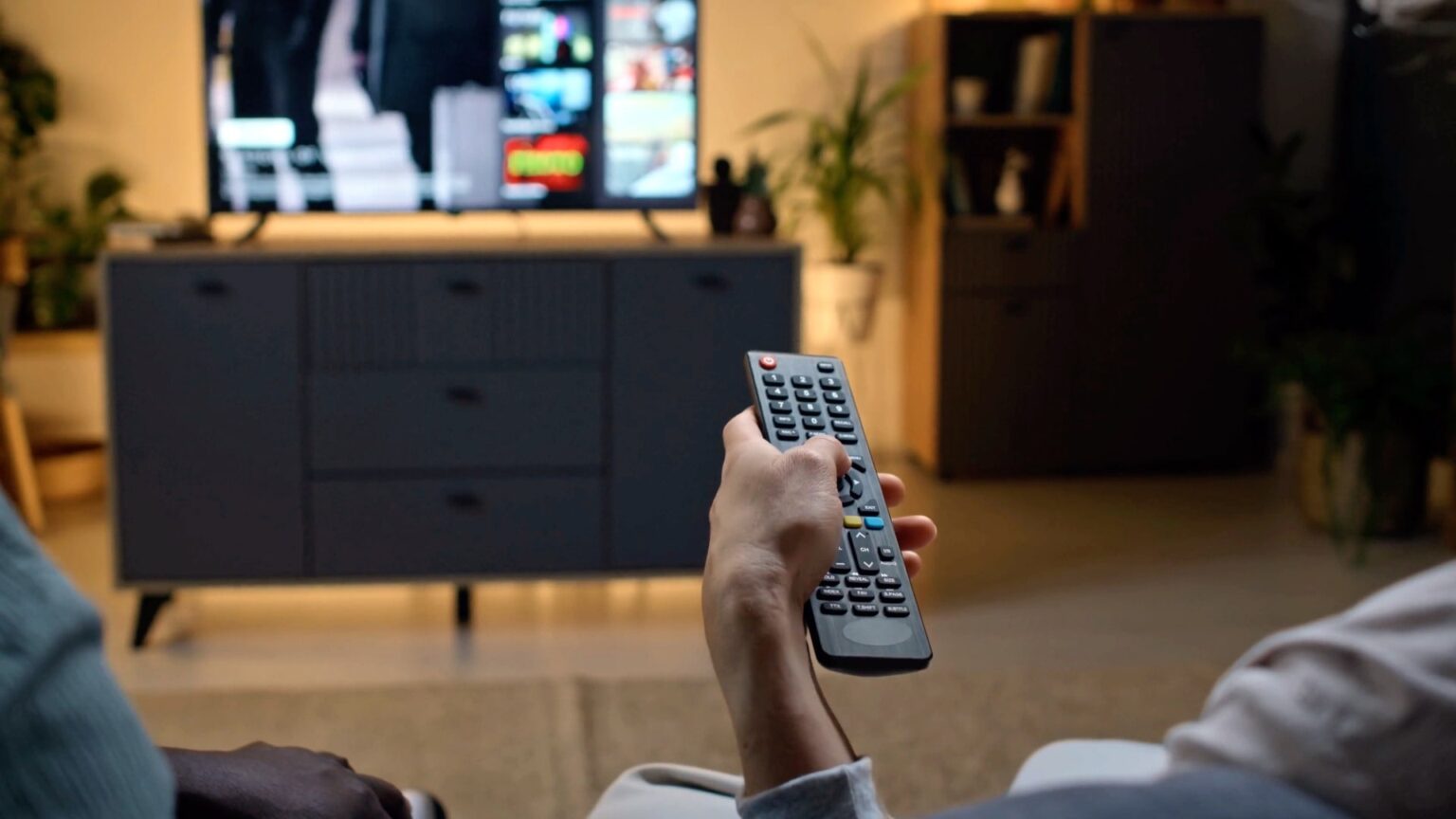 Local ad revenue projected to hit $171B in 2025, with CTV and OTT ...
